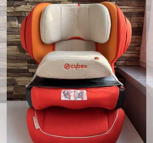 Автомобильное кресло Cybex