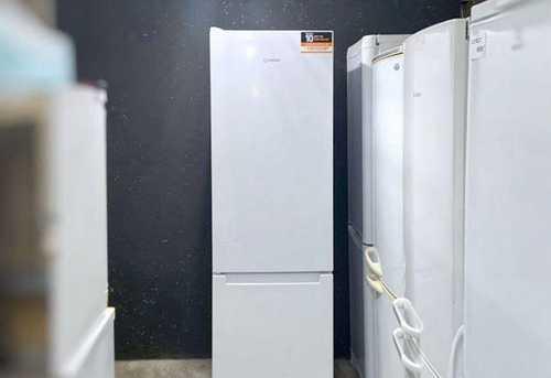 Холодильник как новый Indesit 2 метра no frost