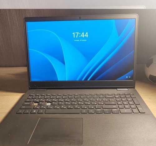 Ноутбук dell inspiron 3501