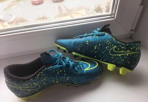 Футбольные бутсы nike mercurial