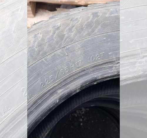 Yokohama IceGuard Stud IG65 225/65 R17