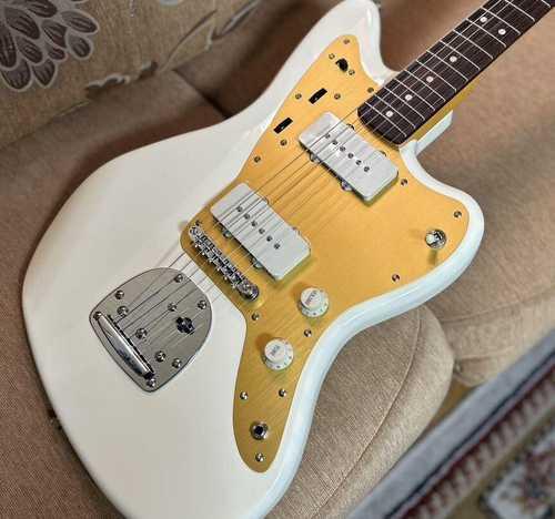 Squier J.Mascis Jazzmaster (новая )