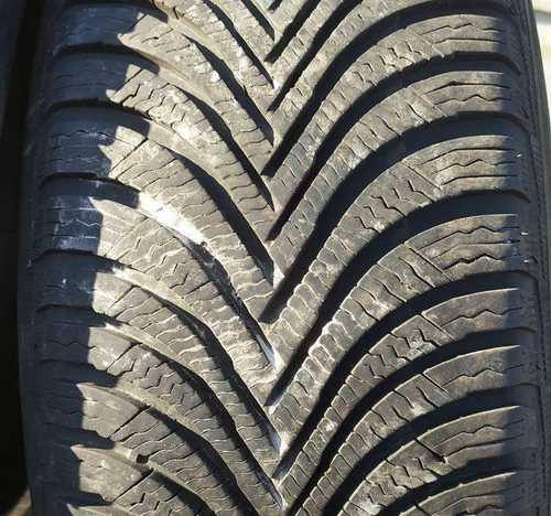 Michelin Alpin 5 215/65 R17