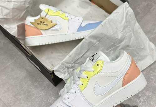 Кроссовки Nike Air Jordan 1 Low To My First Coach