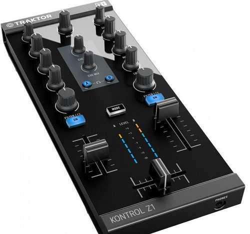 Компактный контроллер Native Instruments Traktor Kontrol Z1