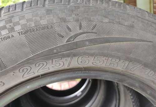 DoubleStar DS01 225/65 R17 102T