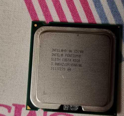 Процессор Intel Pentium E5700