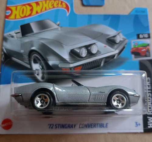 Hot wheels 72 Stingray Convertible