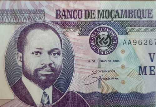 Банкнота Мозамбик 20 метикал 2006 г