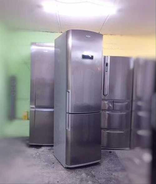 Холодильник бу металлик Whirlpool с дисплеем