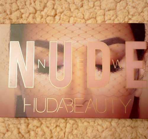 Палетка теней huda beauty New Nude Palette