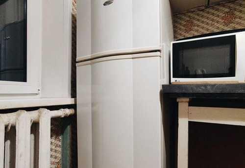 Холодильник Whirpool WBM 246 бу белый торг
