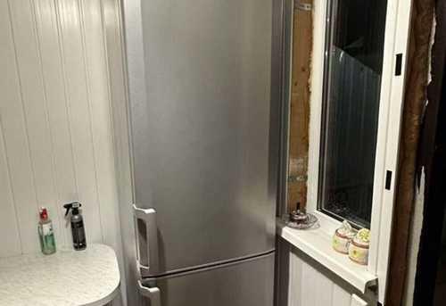 Холодильник Beko серый цвет