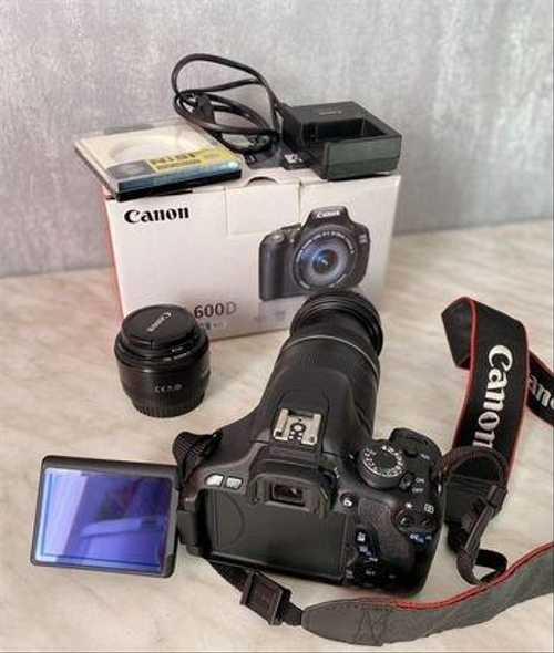 Продаю зеркальную фотокамеру Canon 600d