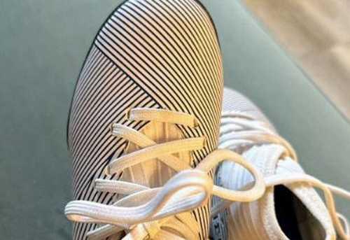 Бутсы сороконожки adidas