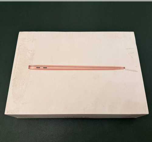 Apple MacBook Air 13" 2018 8/128, мелкие недочеты