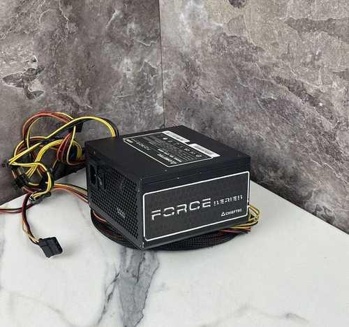 Блок питания Chieftec force 650W черный