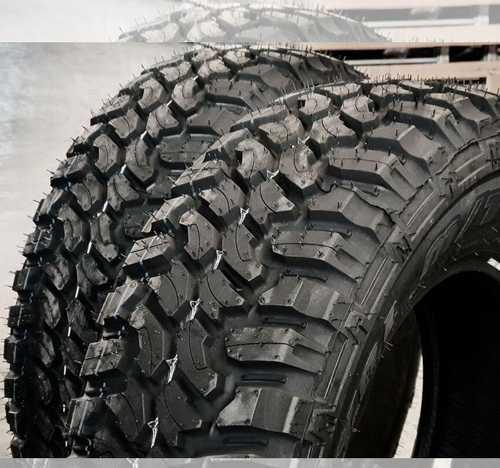 Royal Black Royal M/T 285/70 R17 121Q