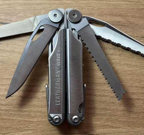 Мультитул Leatherman Wave plus