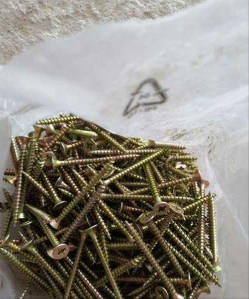 Саморезы по дереву желтые