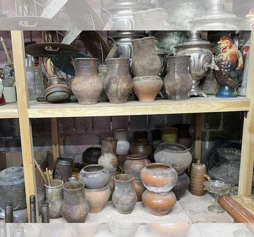 Глинняные крынки,корчаги,горшки