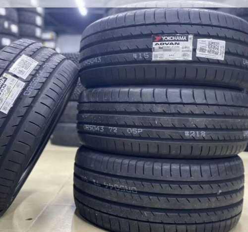 Yokohama Advan Sport V105S 245/45 R18