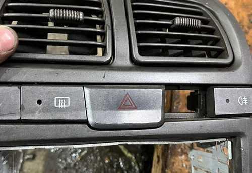 Кнопка аварийки аварийка Hyundai Accent