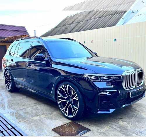 Кованые диски R22 на BMW X7 (G07) 809 стиль