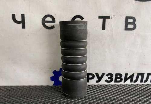 Патрубок интеркулера Renault Midlum 7420833790