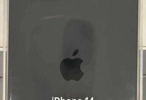 Чехол на iPhone 14