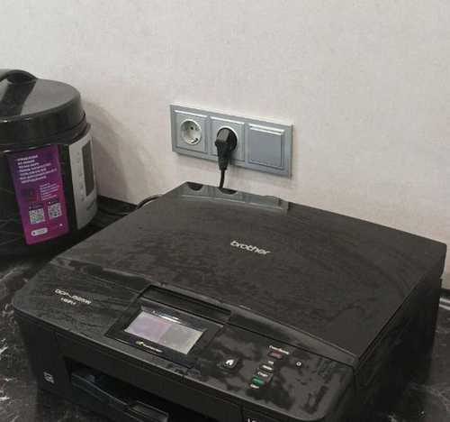Мфу струйное Brother DCP-J525W, цветн., A4