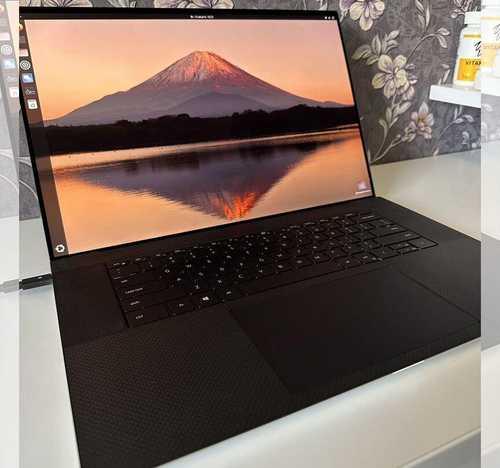 Ноутбук dell XPS 17 9700