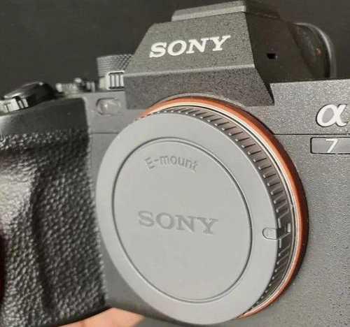 Беззеркальный фотоаппарат Sony A7 mark IV