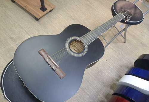 Гитара акустическая чёрная с широким грифом