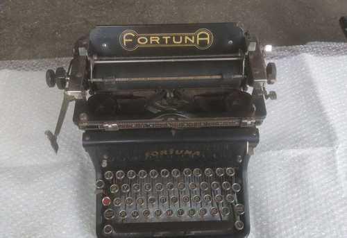 Винтажная печатная машинка Fortuna