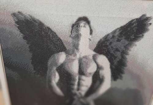 Картина бисером 48 на 48 ангел в заточении