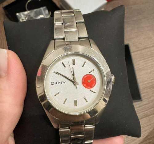 Наручные часы dkny NY2131