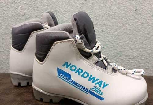Лыжные ботинки р 28 Nordway