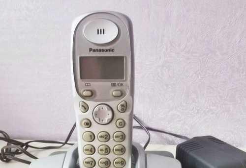 Цифровой беспроводной телефон Panasonic KX-TG1105R