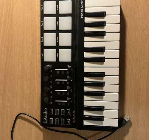 Midi клавиатура (контроллер)
