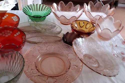 Сервировочное посуда стеклянная с орнаментом