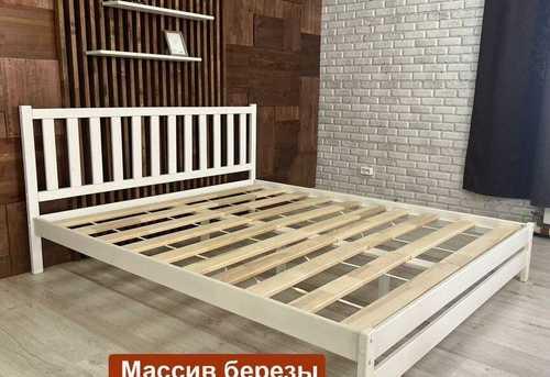 Двуспальная кровать деревянная