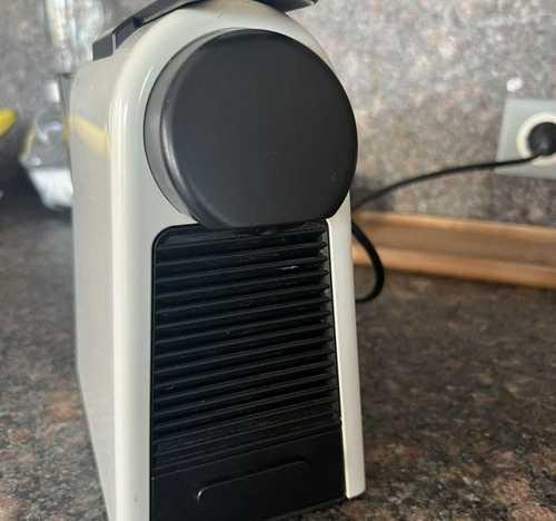 Кофемашинa капсульная Nespresso