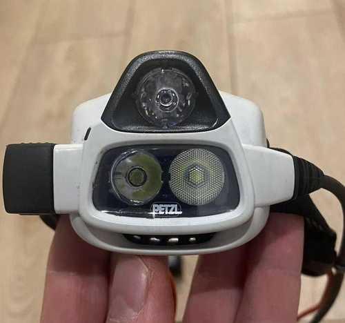 Налобный фонарь petzl nao 700lm