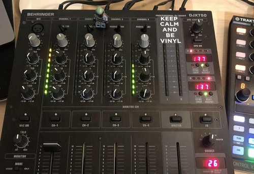 Микшерный пульт behringer DJX 750