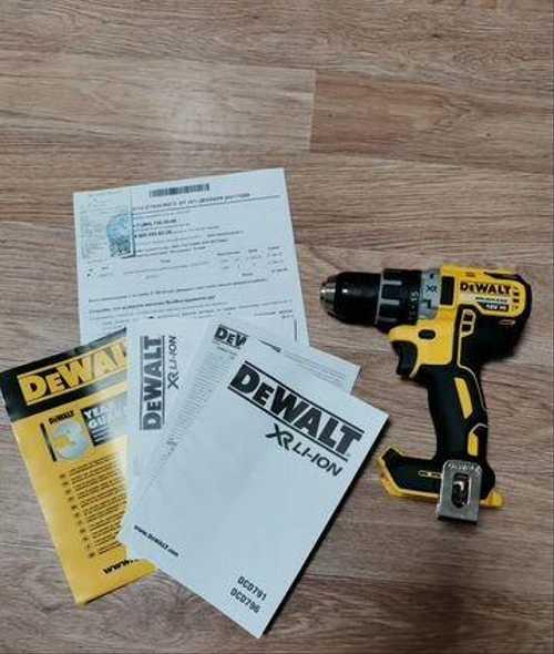 Шуруповерт Dewalt dcd 791