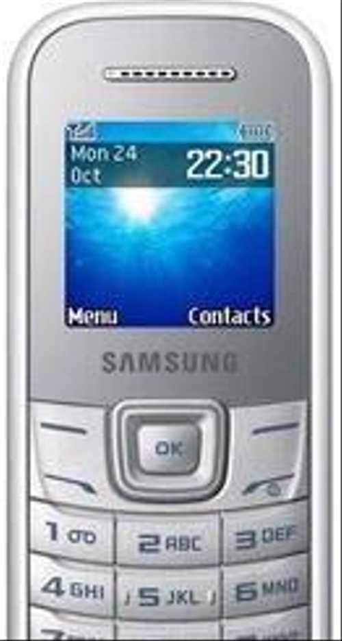 Кнопочный телефон Samsung