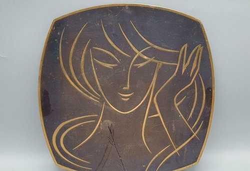 Златоустовская гравюра Златоуст 1973 Девушка