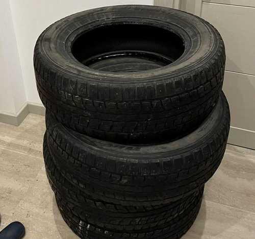 Dunlop Bi-Guard 600L 235/65 R17 37T