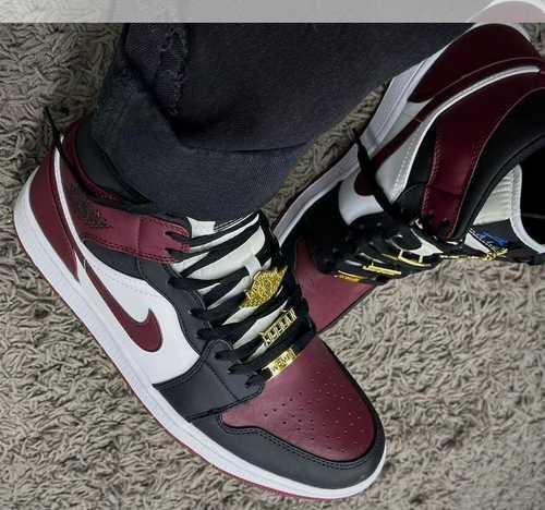 Золотые Кроссовки Nike Air Jordan 1 High Court Pur